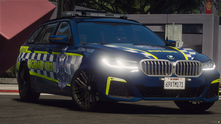 VicPol BMW 2021 G31-530D Uplift Marked Highway Patrol – Piping ...